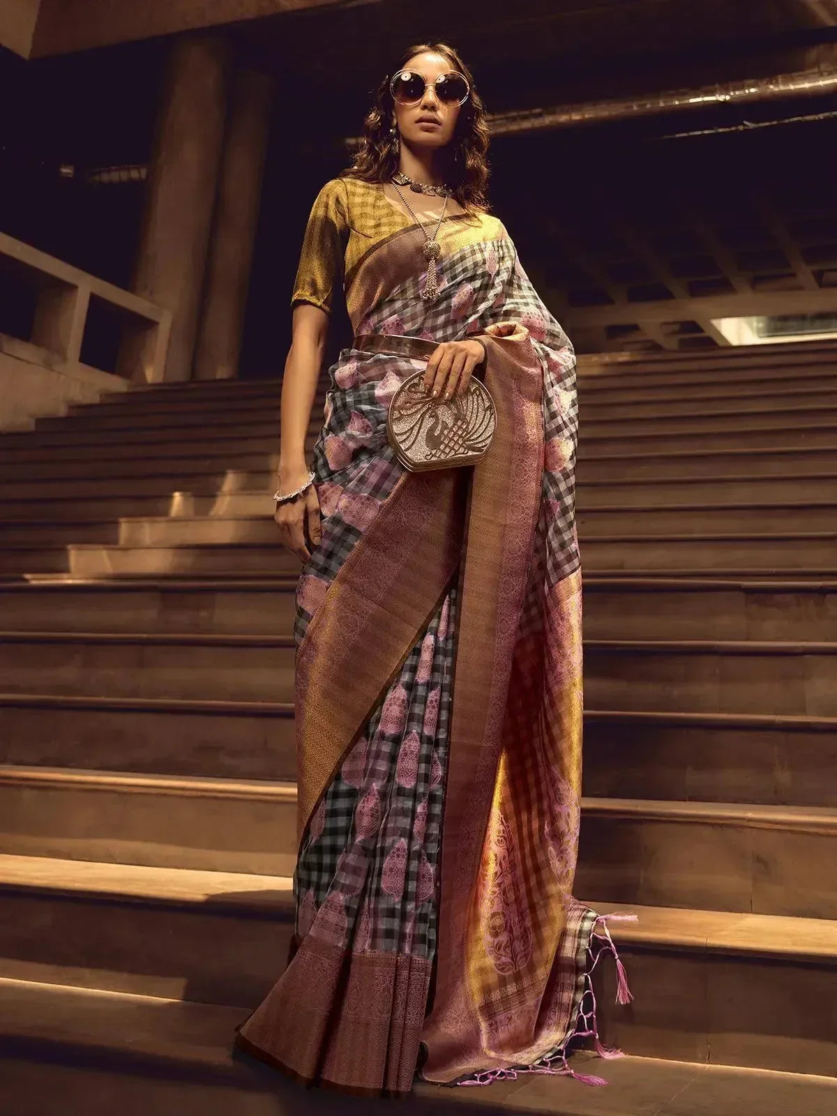 Light Pink And Black Checks Design Handloom Silk Saree - VJV Now - India