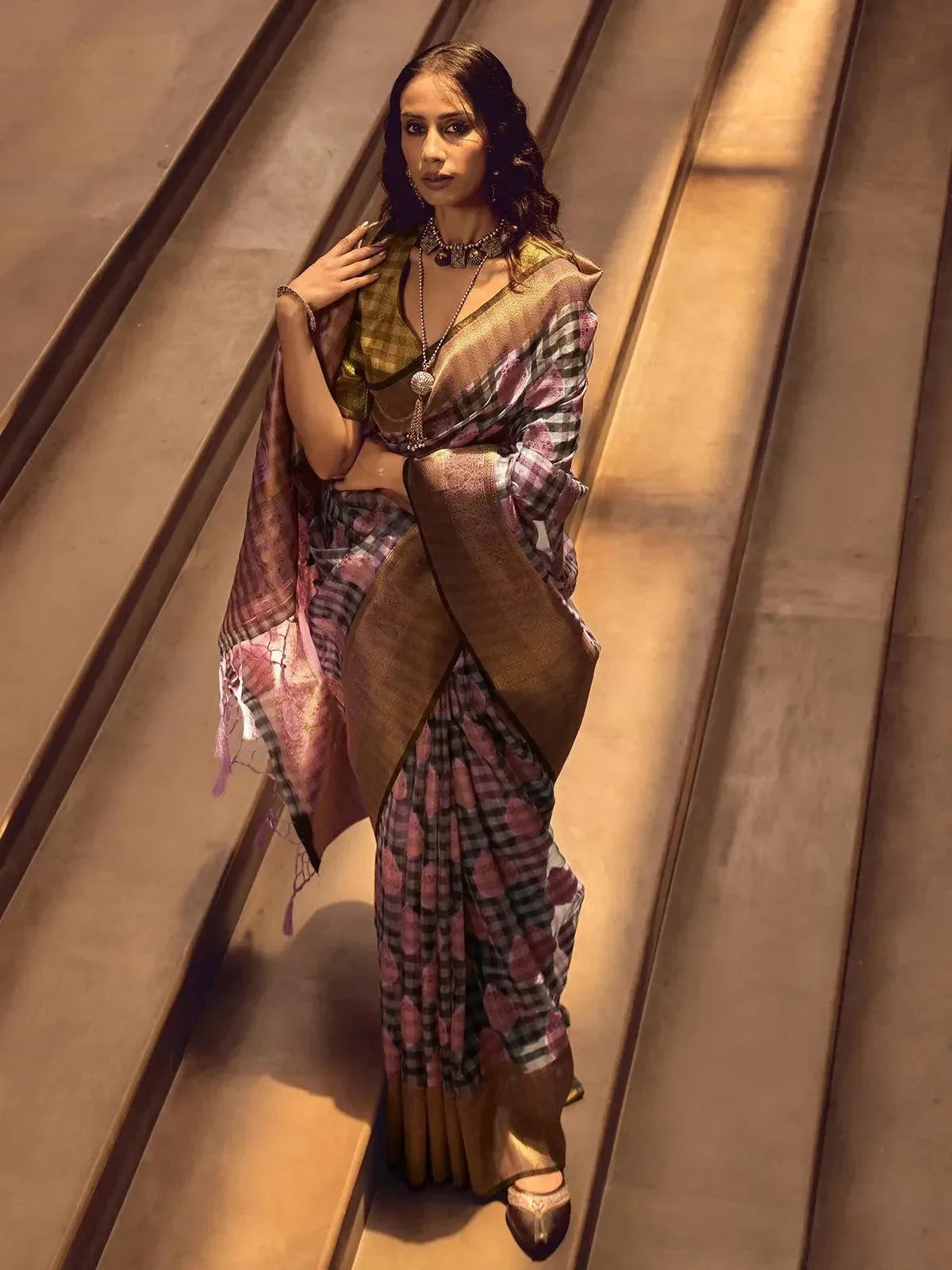 Light Pink And Black Checks Design Handloom Silk Saree - VJV Now - India